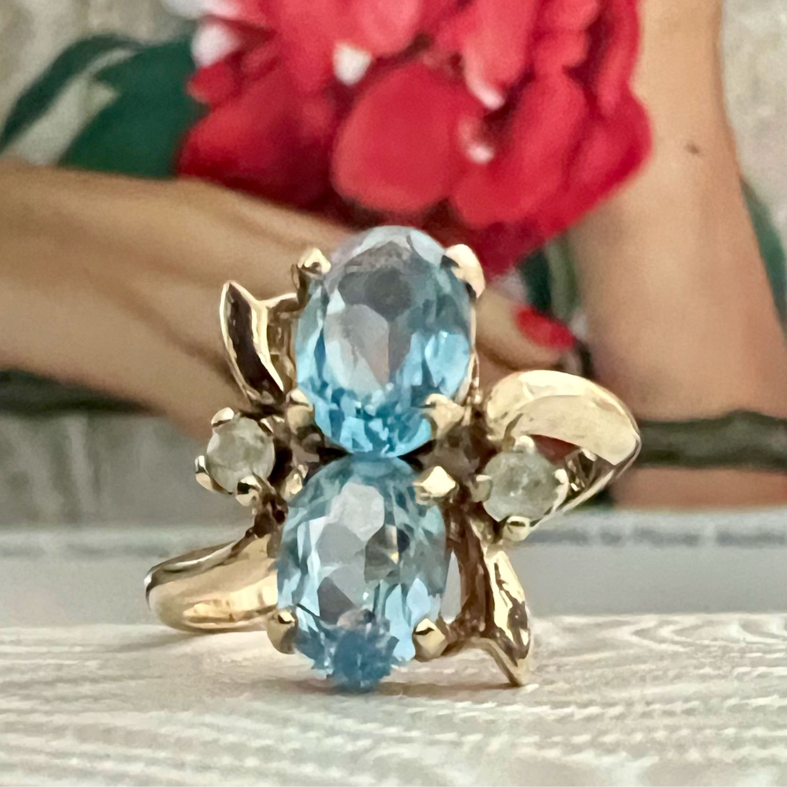 Vintage 10K Yellow Gold Light Blue & White Spinel Freeform Ring ...